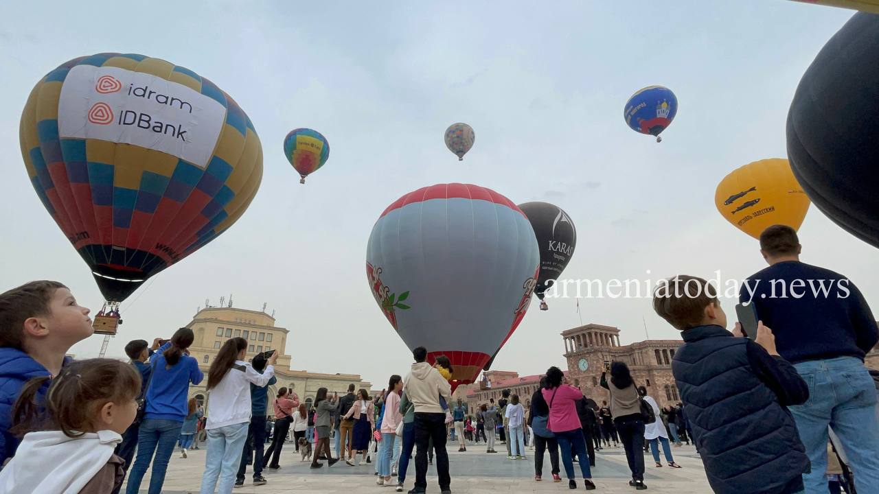 «Բացահայտեք Հայաստանը երկնքից». Երևանում օդապարիկների փառատոն է ...
